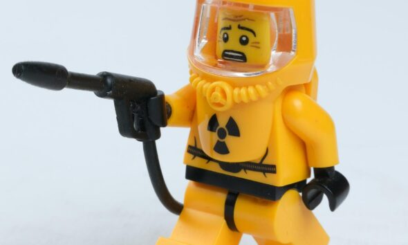 Understanding Radioactive Decay: Energy Release and Stability - VERSIONNEWS